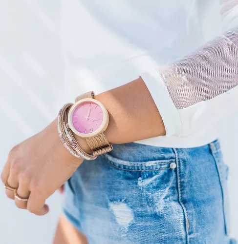 Ceas de dama din lemn Neat - New Hoop - 38mm Roz cu detalii aurii ...