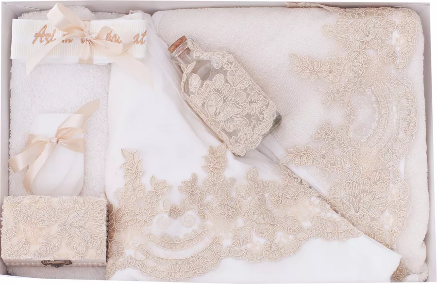 Trusou botez complet Dantela culoare alb-crem 8 piese 3sh_536 - domo.ro