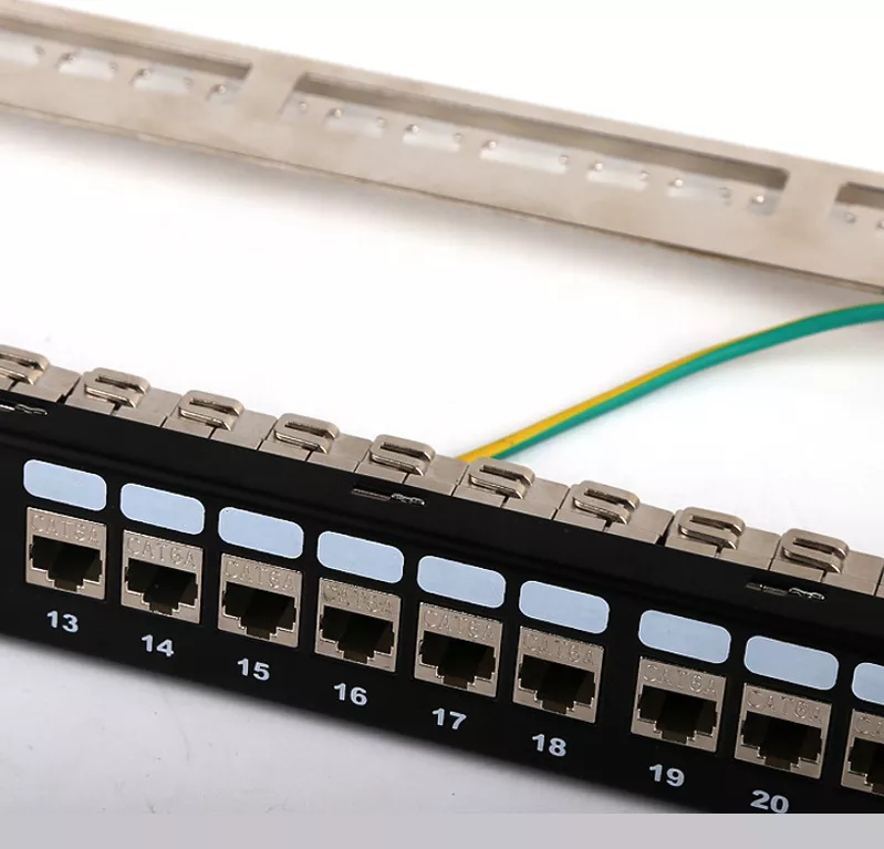 Patch Panel 19 Modular Echipat cat6A 10GB LanKATT FTP/STP 24port x RJ45 1U