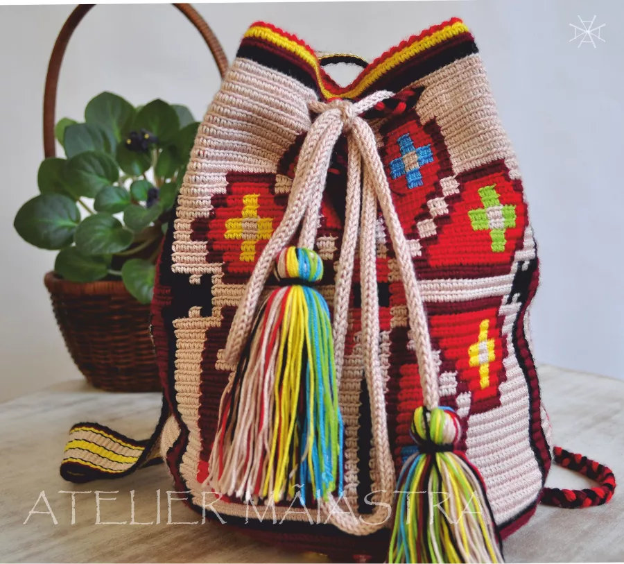 Geanta crosetata manual ornamentata cu motivul popular din Crisana ...