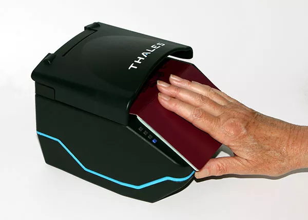 Scanner carti de identitate si pasapoarte Gemalto QS2000 XSPV5500000000 ...