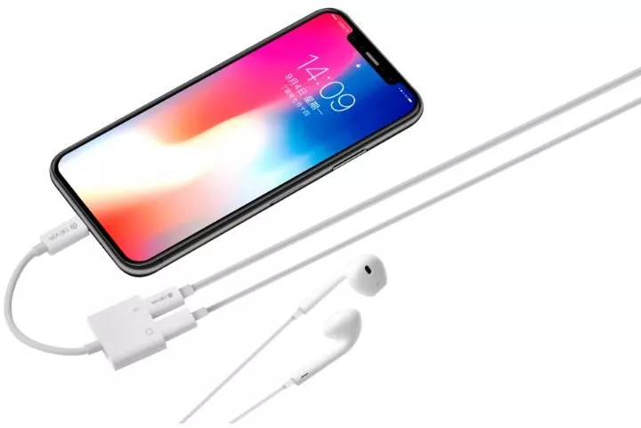 Adaptor Devia Smart 2 in 1 Lightning la Dual Port Lightning White ...