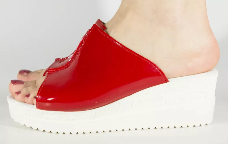 Saboti rosii lac platforma piele naturala SBM5B1 40 SBM5B1__3363__47608