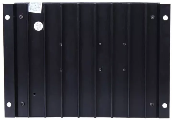 Controller tensiune pentru panou solar 12/24V 60A CM6024Z