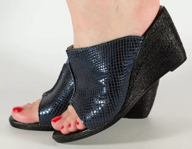 Saboti bleumarin din piele naturala dama cu platforma SBM2 40 SBM2 ...