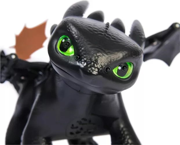 Dreamworks Dragons World of Berk - Toothless Tame and Train Interactive ...
