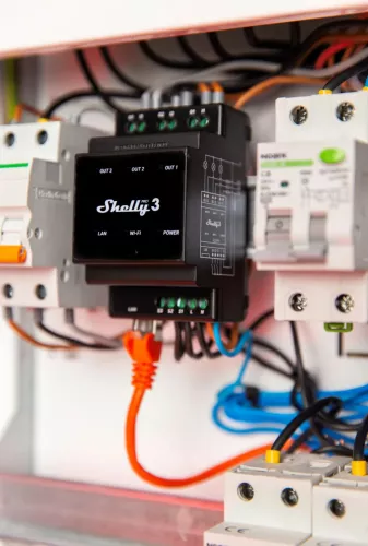 Releu inteligent Shelly Pro 3 - 3canale WiFi LAN sina DIN control aplicatie